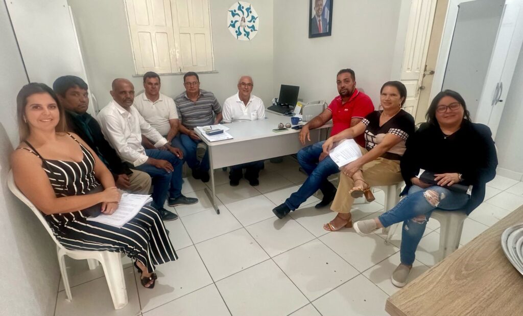 GESTÃO MUNICIPAL DE ARACATU BUSCA SOLUÇÕES PARA ENFRENTAR A SECA ...